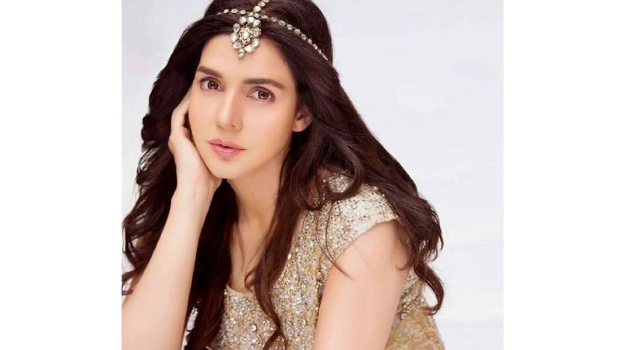 Mahnoor Baloch leaves fans stunned with new unrecognizable look - The ...